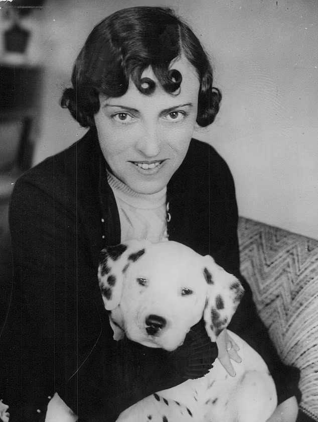 From 101 Dalmatians to I Capture the Castle: The Best of Dodie Smith ...